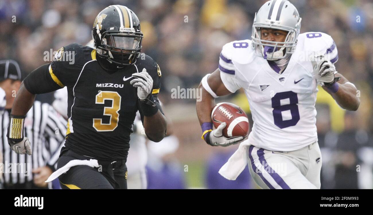 Kansas State Wildcats running back Daniel Thomas (8) looks for an ...