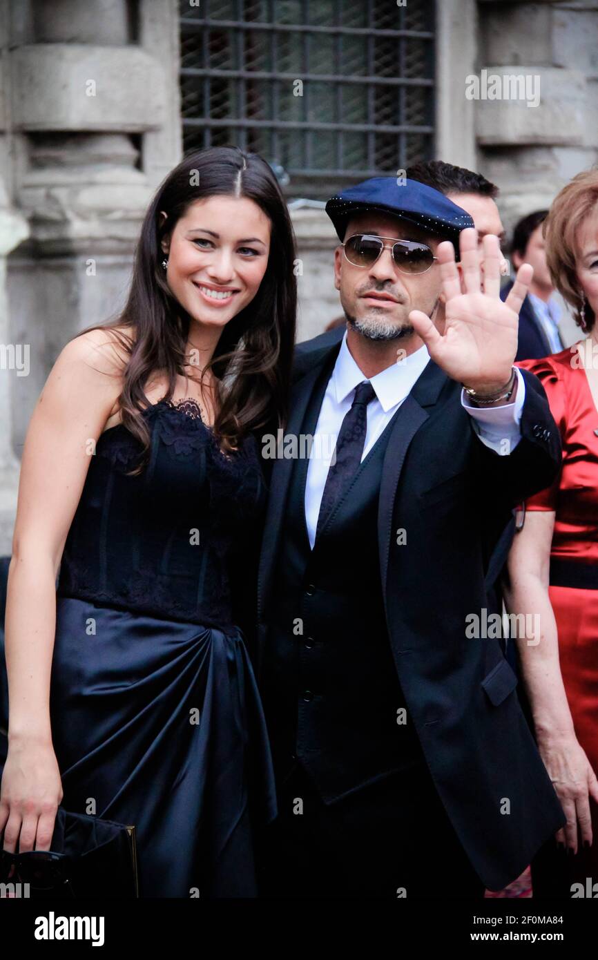 Eros ramazzotti and marica pellegrinelli hi-res stock photography and ...