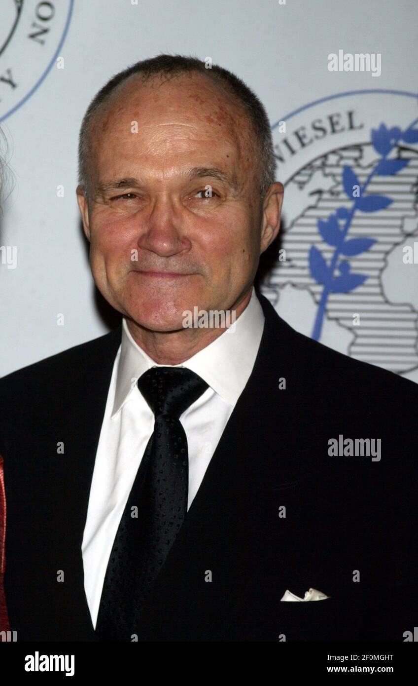 New York City Police Commissioner Ray Kelly arrives for the Elie Wiesel ...