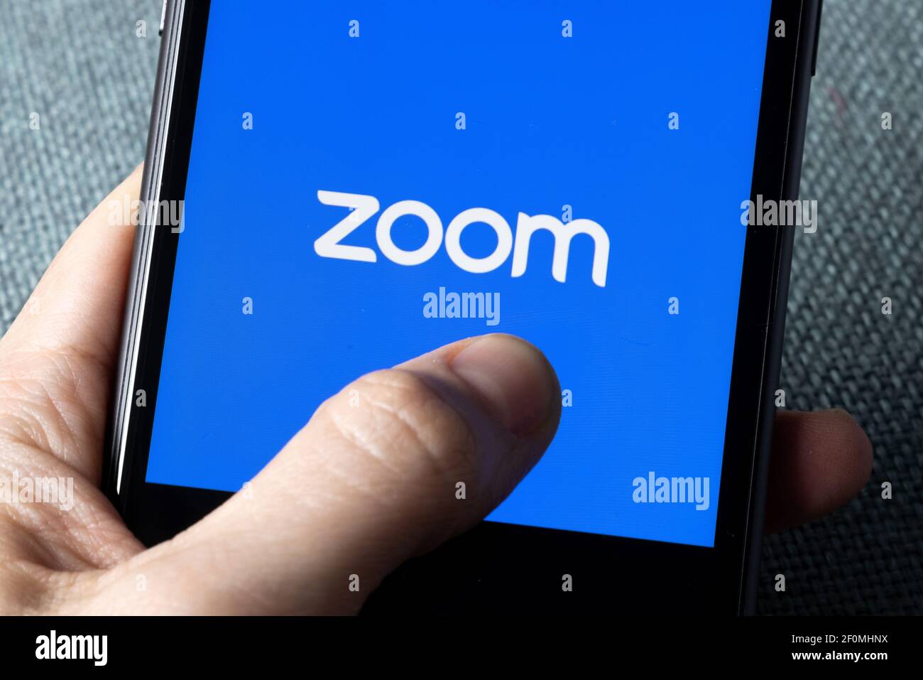 Hand zoom hi-res stock photography and images - Alamy