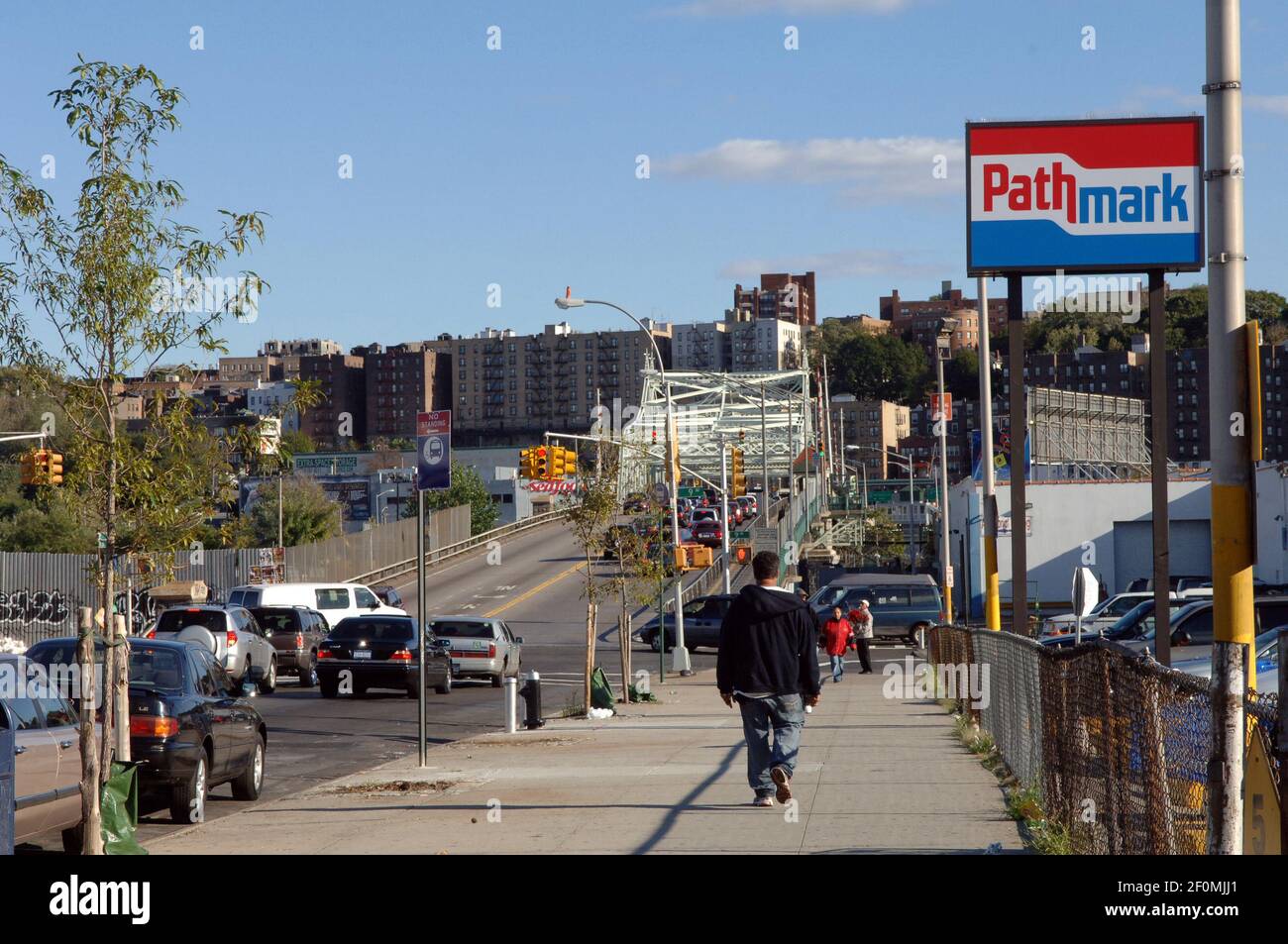 University Heights Bridge from Inwood to the Bronx by the Pathmark in ...