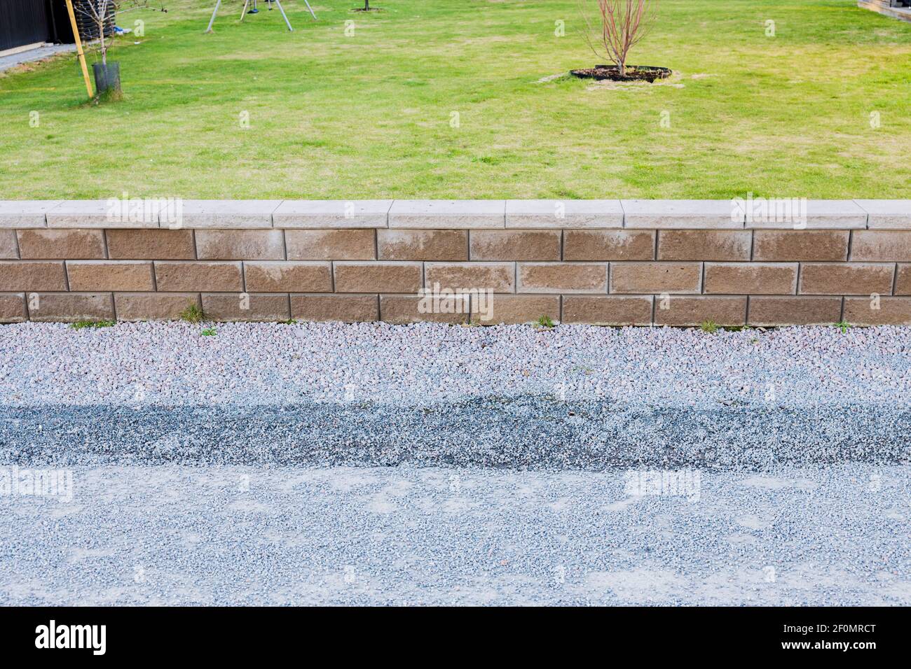 Street retaining wall hi-res stock photography and images - Alamy