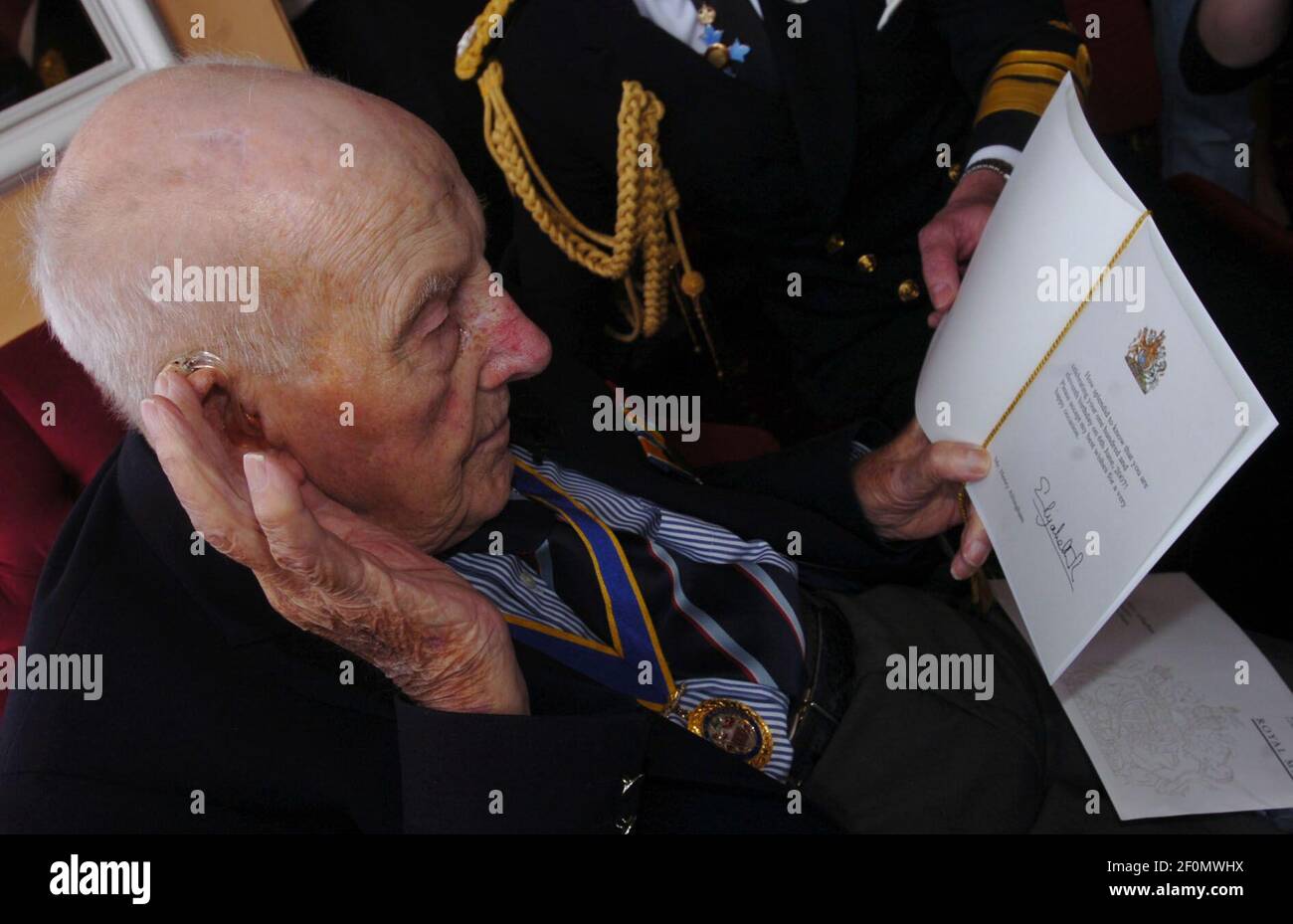 Queen birthday card hi-res stock photography and images - Alamy