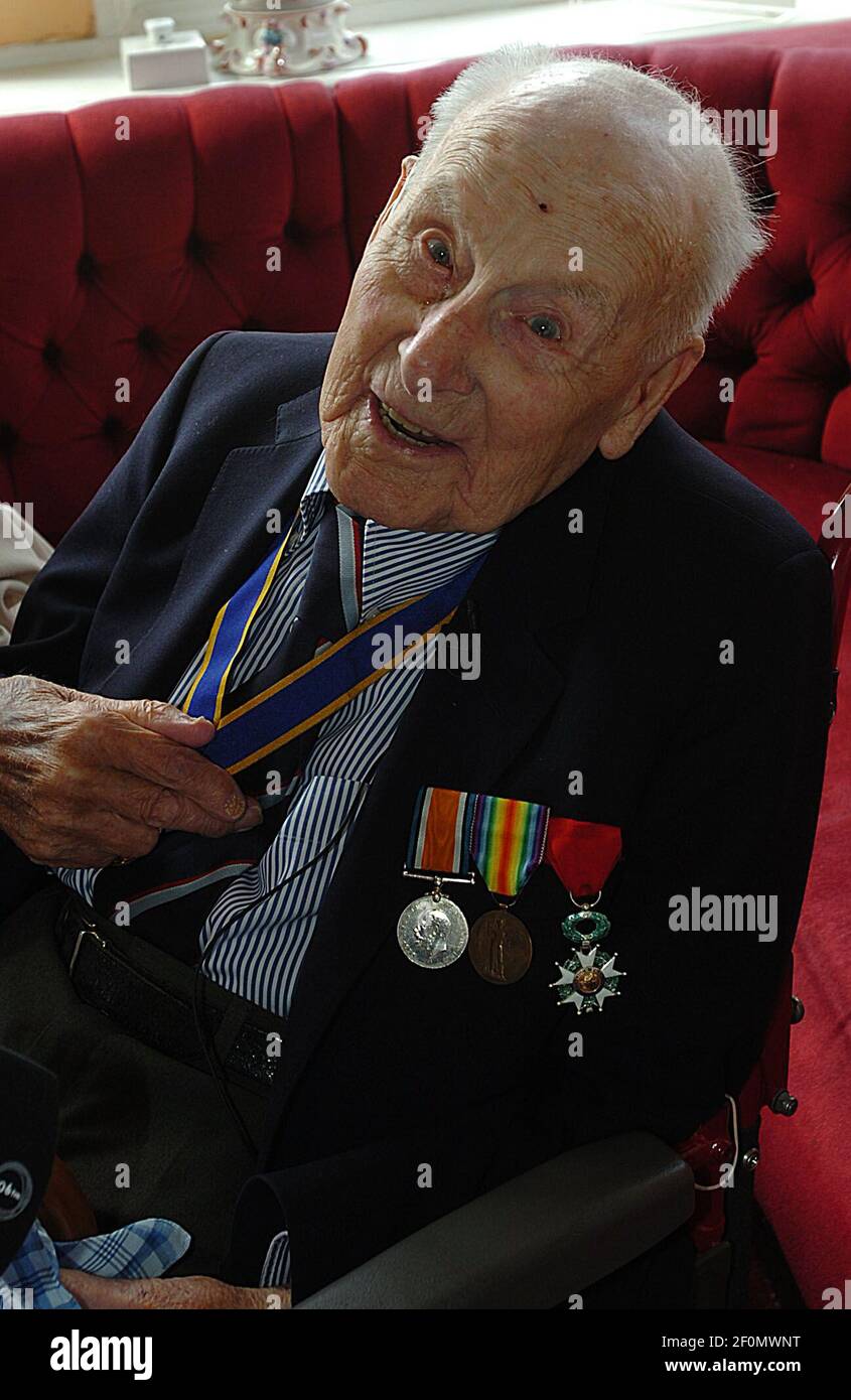 Birthday pic hi-res stock photography and images - Alamy