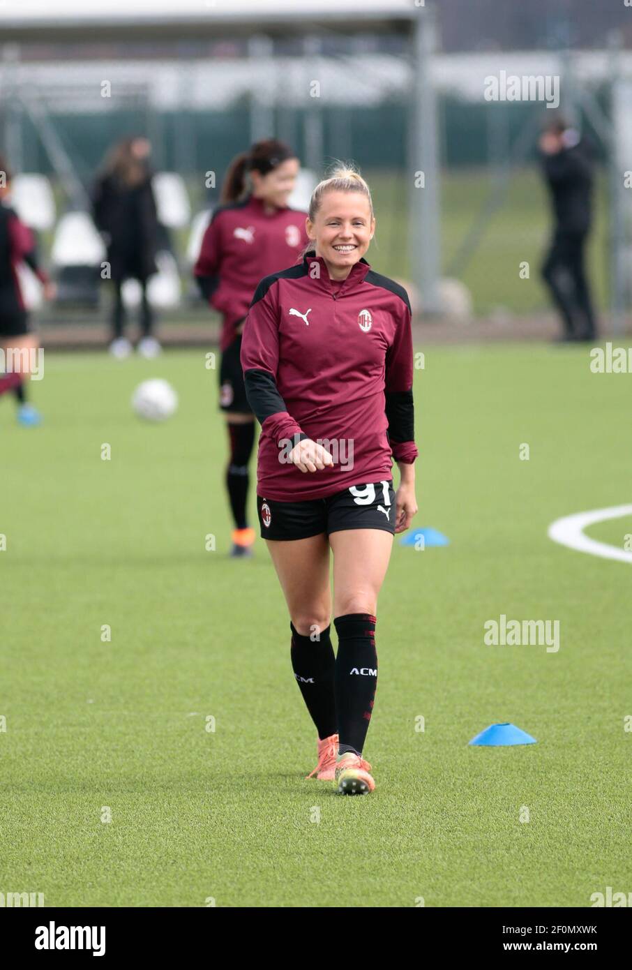 Julia simic hi-res stock photography and images - Alamy