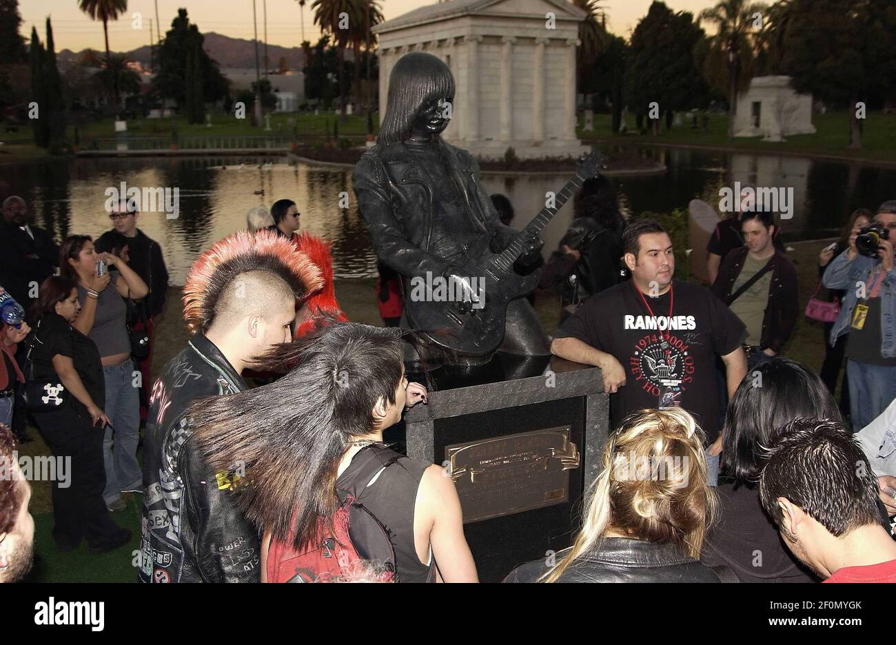 14 January 2005 - Hollywood, California - Fans gater during the ...