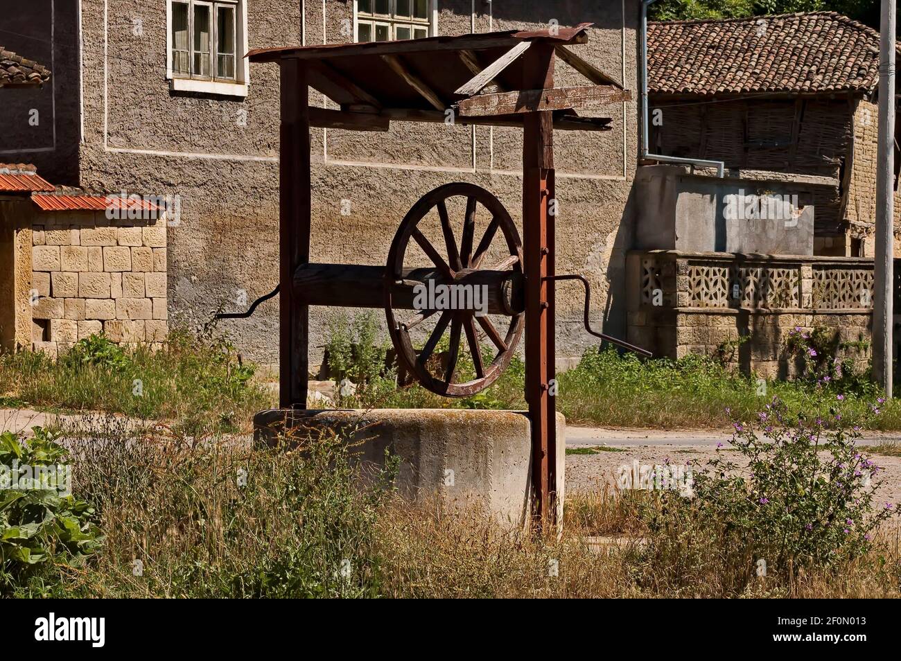 Concrete base hi-res stock photography and images - Alamy