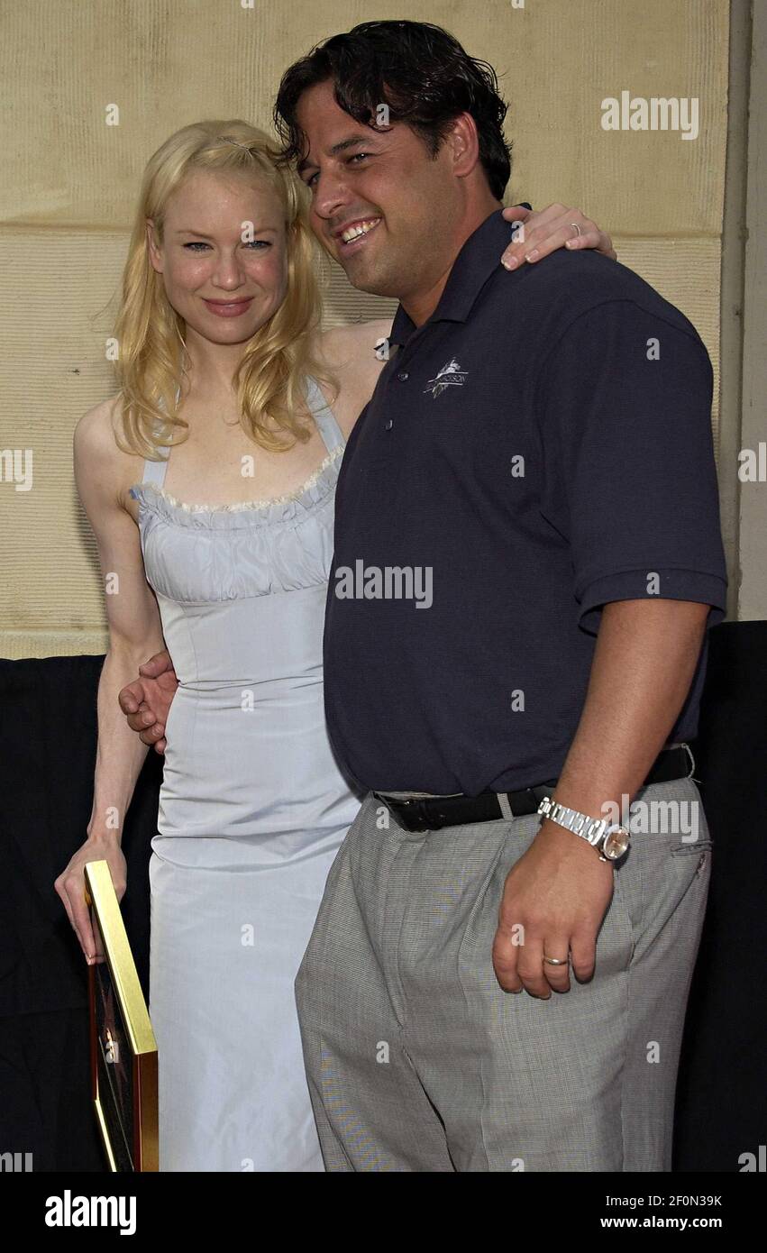 24 May 2005 - Hollywood, California - Renee Zellweger and brother ...