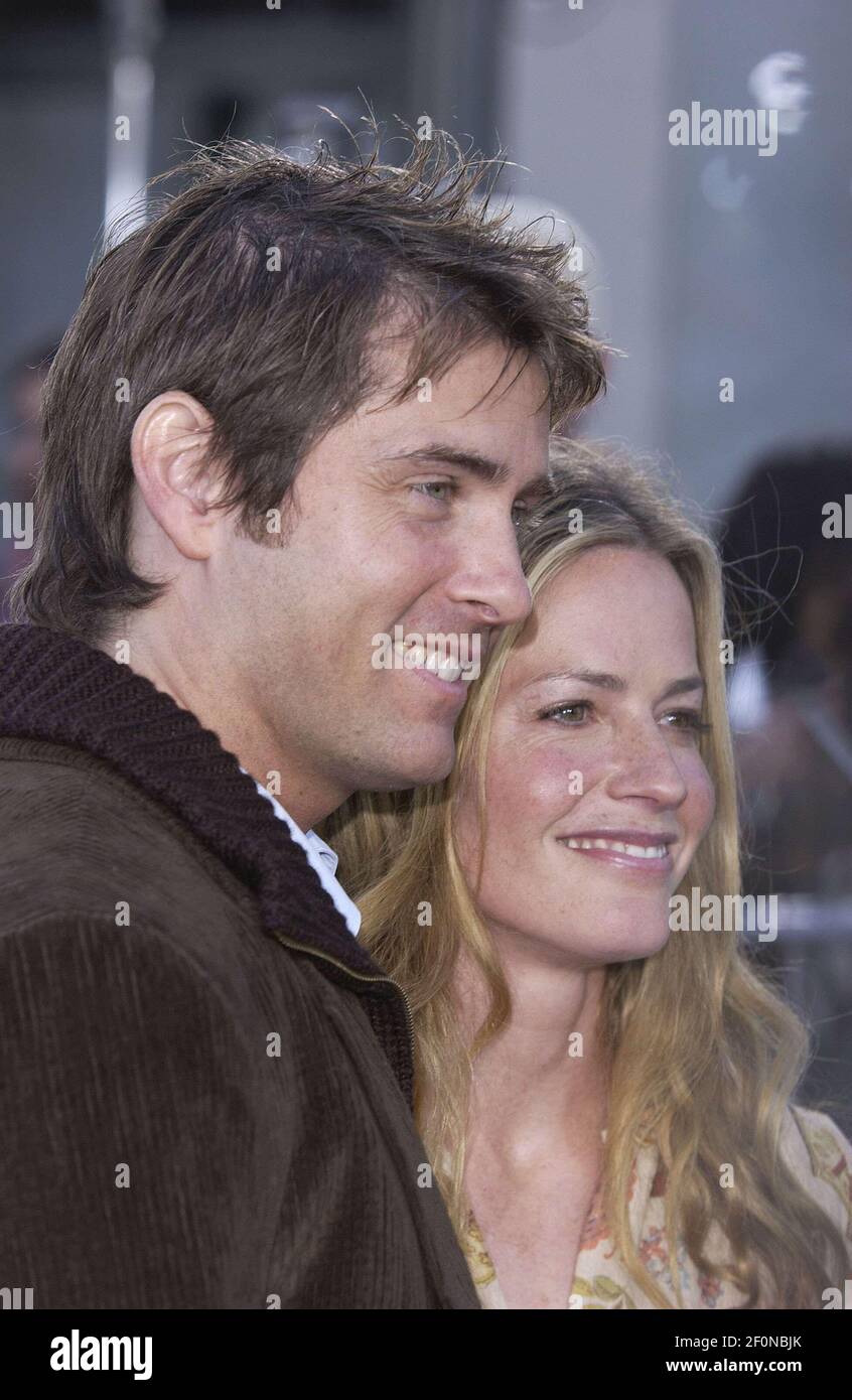 9 October 2005 - Westwood, California - Elisabeth Shue and John Gatins ...
