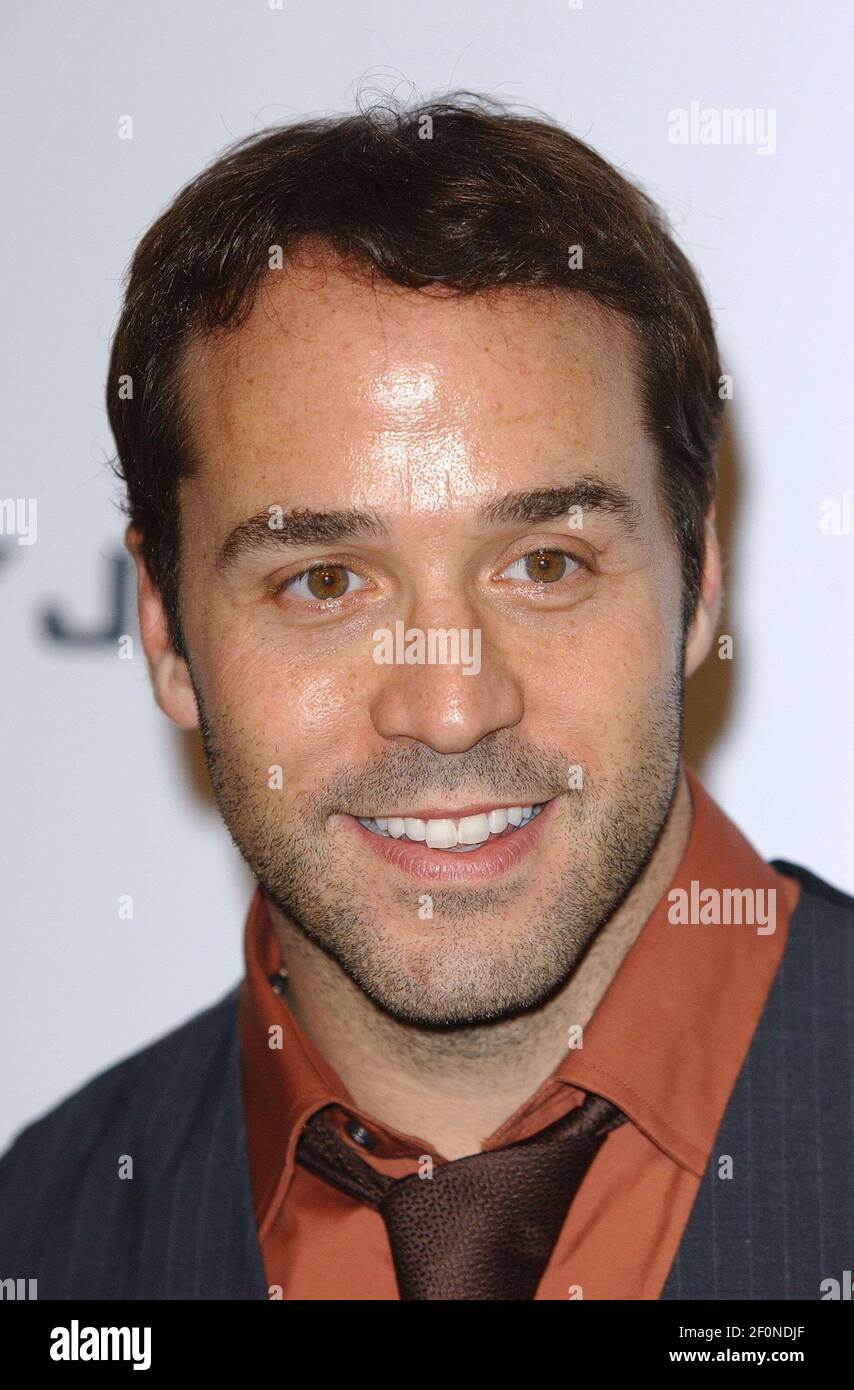 25 October 2005 - Hollywood, California - Jeremy Piven. DKNY Jeans ...