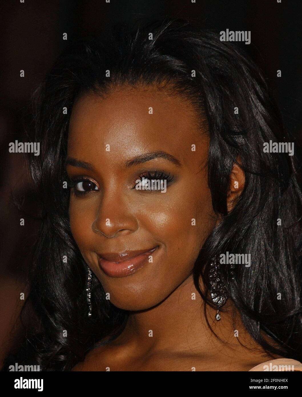 22 November 2005 - Los Angeles, California - Kelly Rowland. 33rd Annual ...