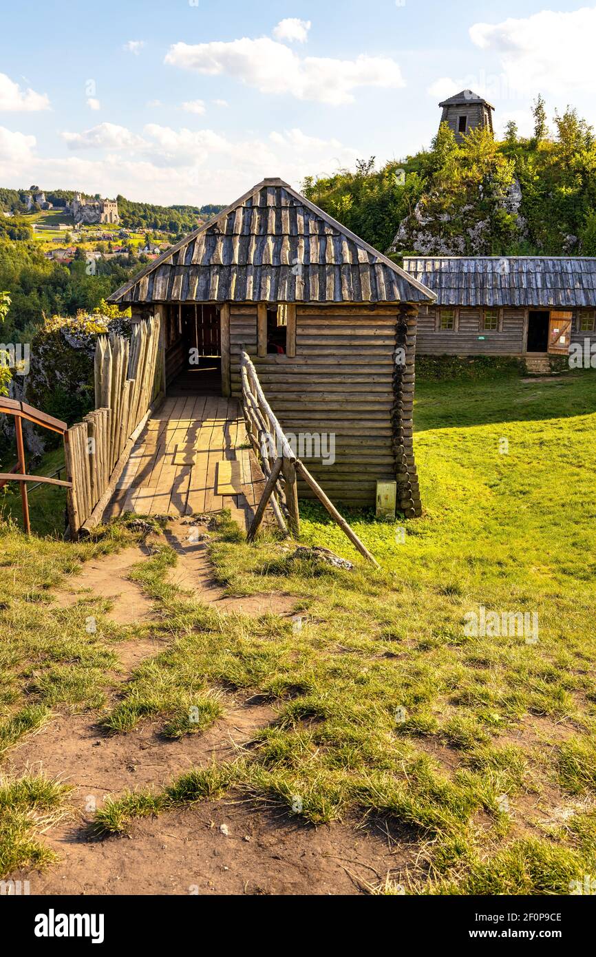Podzamcze, Poland - August 25, 2020: Wooden defense walls and tower of ...
