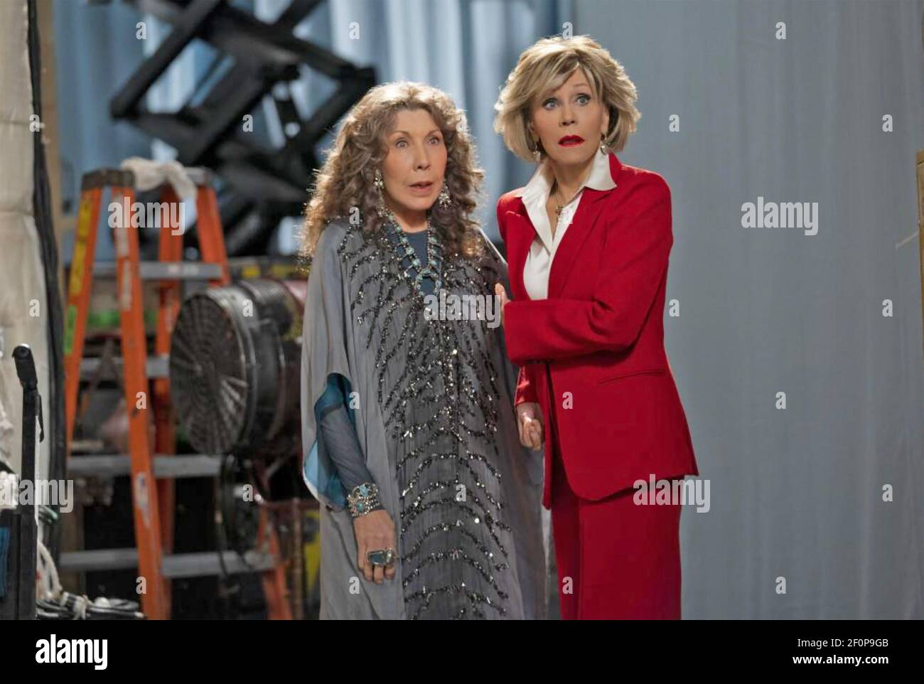 GRACE AND FRANKIE 2015> Netflix TV series with Lily Tomlin at left and ...