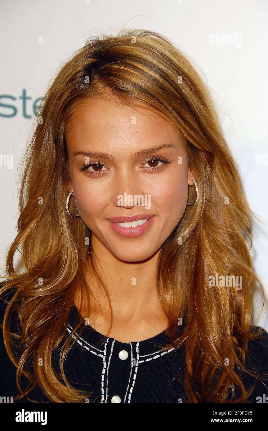 27 April 2006 - Beverly Hills, California - Jessica Alba. Step Up Women ...