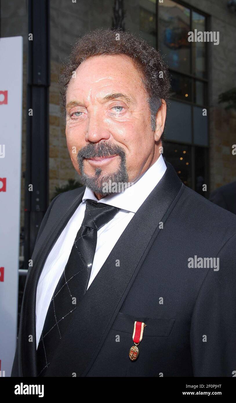 8 June 2006 - Hollywood, California - Tom Jones. 34th AFI Life ...