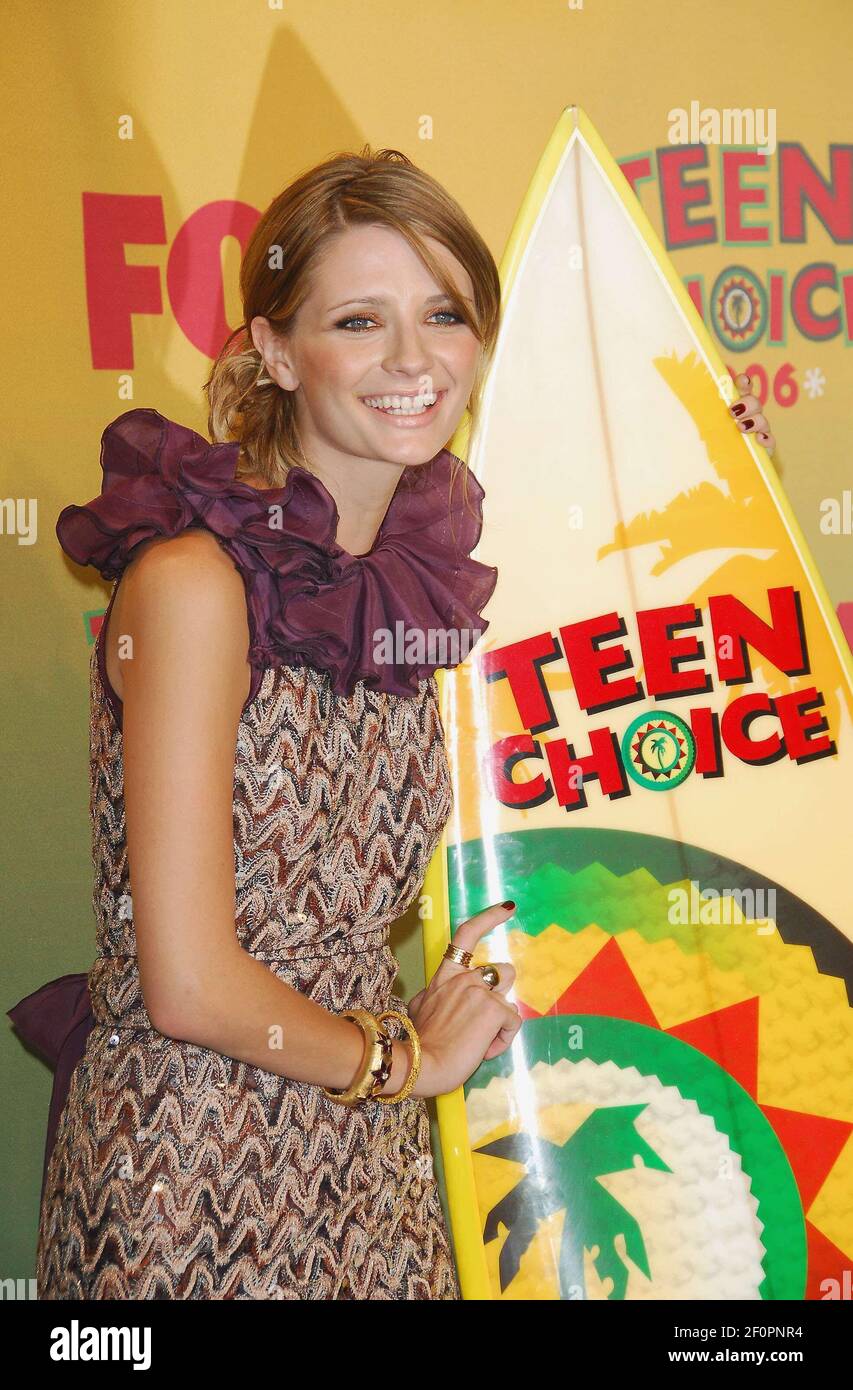 20 August 2006 - Universal City, California - Mischa Barton. 2006 Teen Choice Awards - Press ...
