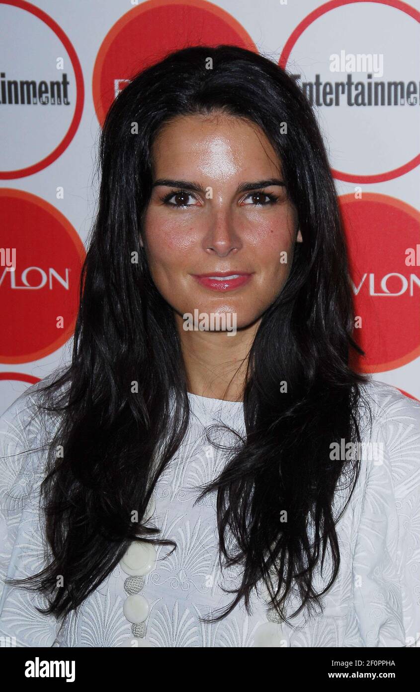 Angie Harmon. 26 August 2006 - Los Angeles, California. Entertainment ...