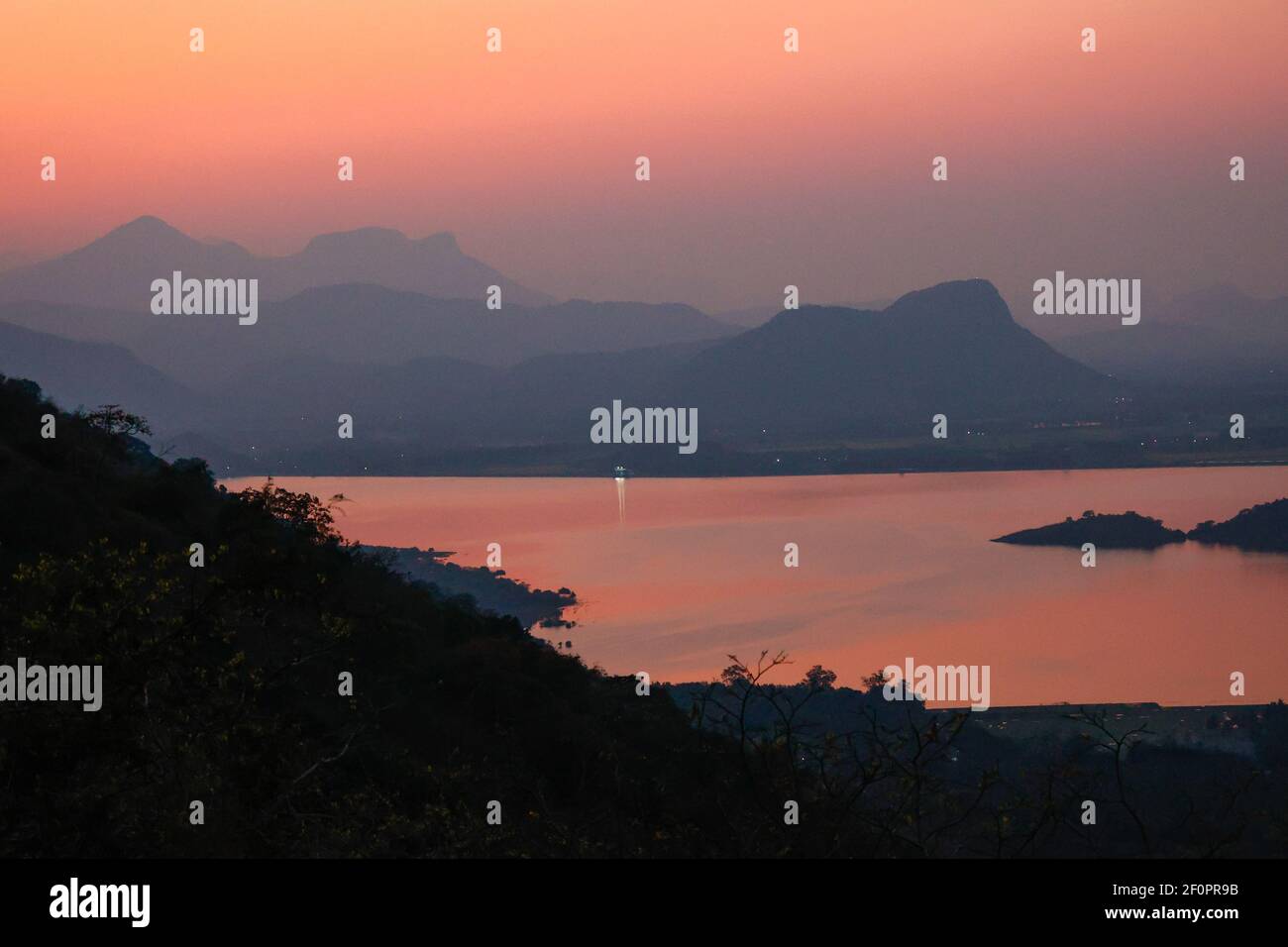 Beautiful view of Palar Dam reservoir during sunset at Palani, Dindigul ...