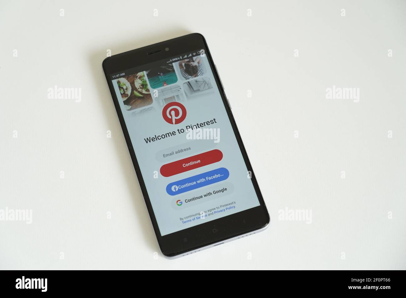 Logon page hi-res stock photography and images - Alamy