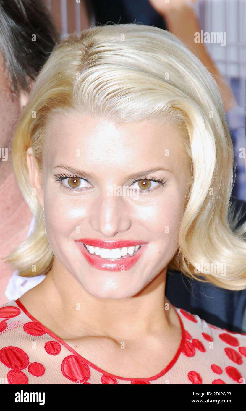 Jessica Simpson. "Employee of the Month" Premiere held at the Mann's ...
