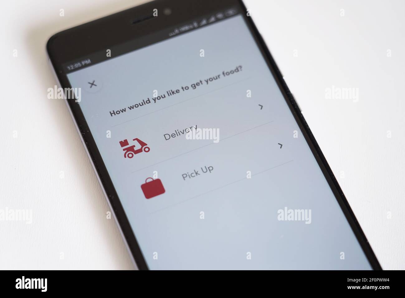 Ordering using an app hi-res stock photography and images - Alamy