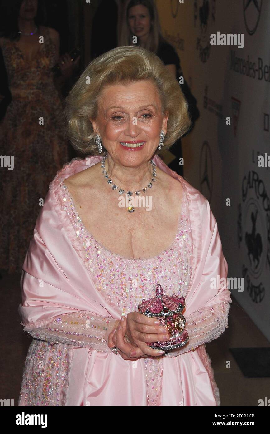 Barbara Davis. The 17th Carousel of Hope Ball - Arrivals held at the ...