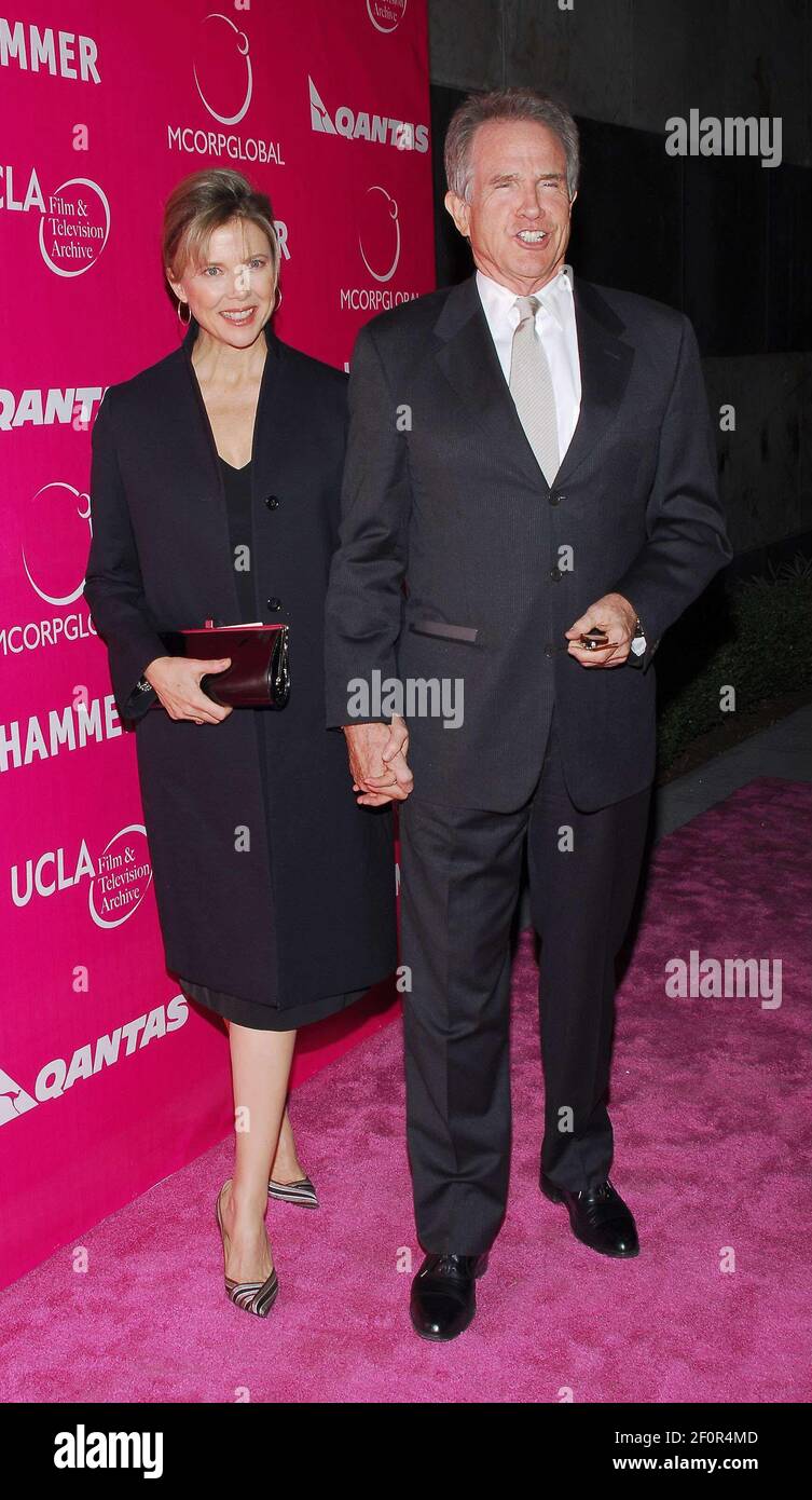 Annette Bening and Warren Beatty. 3 December 2006 - Westwood ...