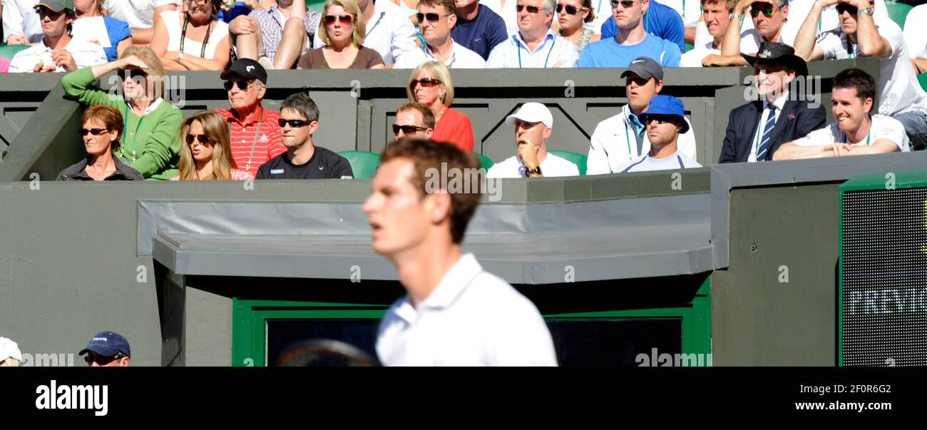 WIMBLEDON 2009 2nd DAY. ANDY MURRAY V ROBERT KENDRICK.23/6/09. PICTURE ...