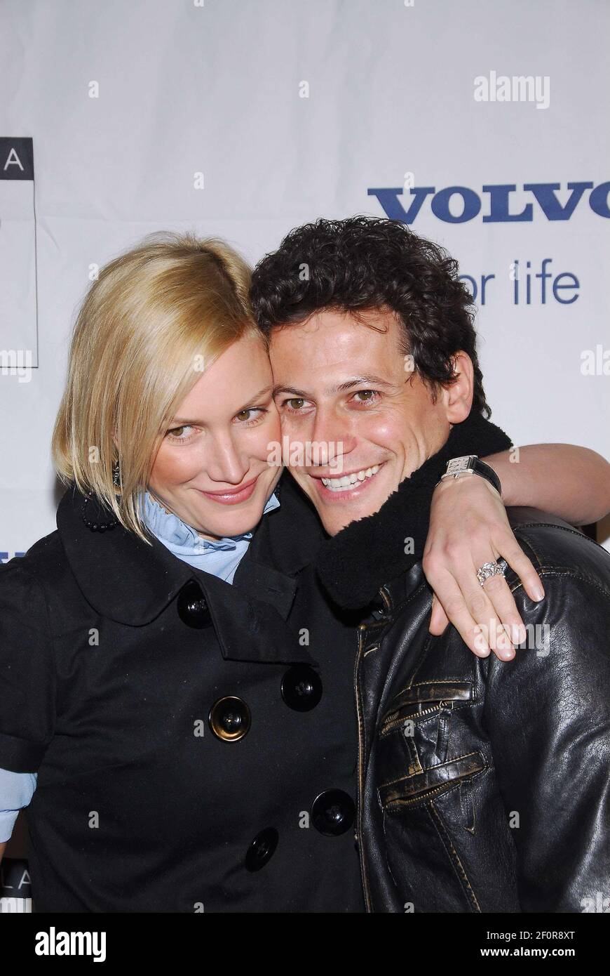 Alice Evans and Ioan Gruffudd. 14 January 2007 -Beverly Hills ...