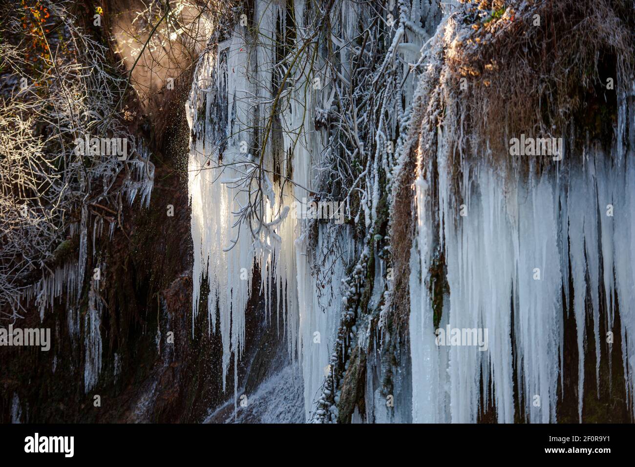 Amazing frozen waterfall , Clocota waterfall , thermal waterfall ...