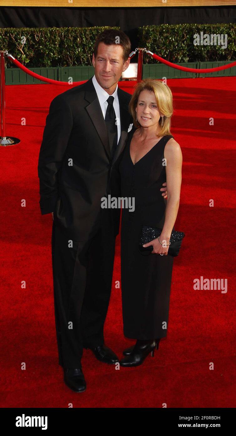 Erin obrien and james denton hi-res stock photography and images - Alamy