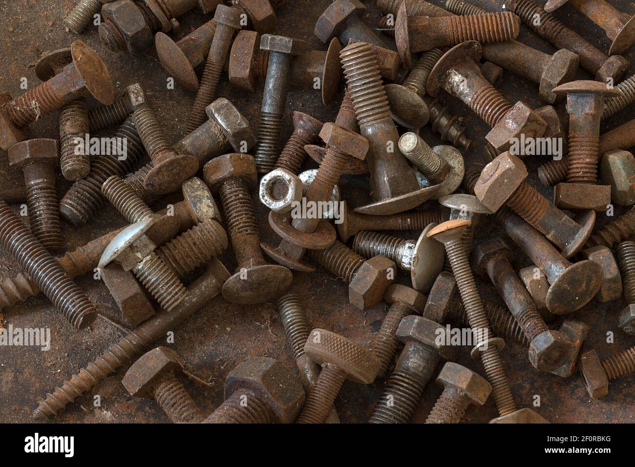 How screws are threaded hi-res stock photography and images - Alamy