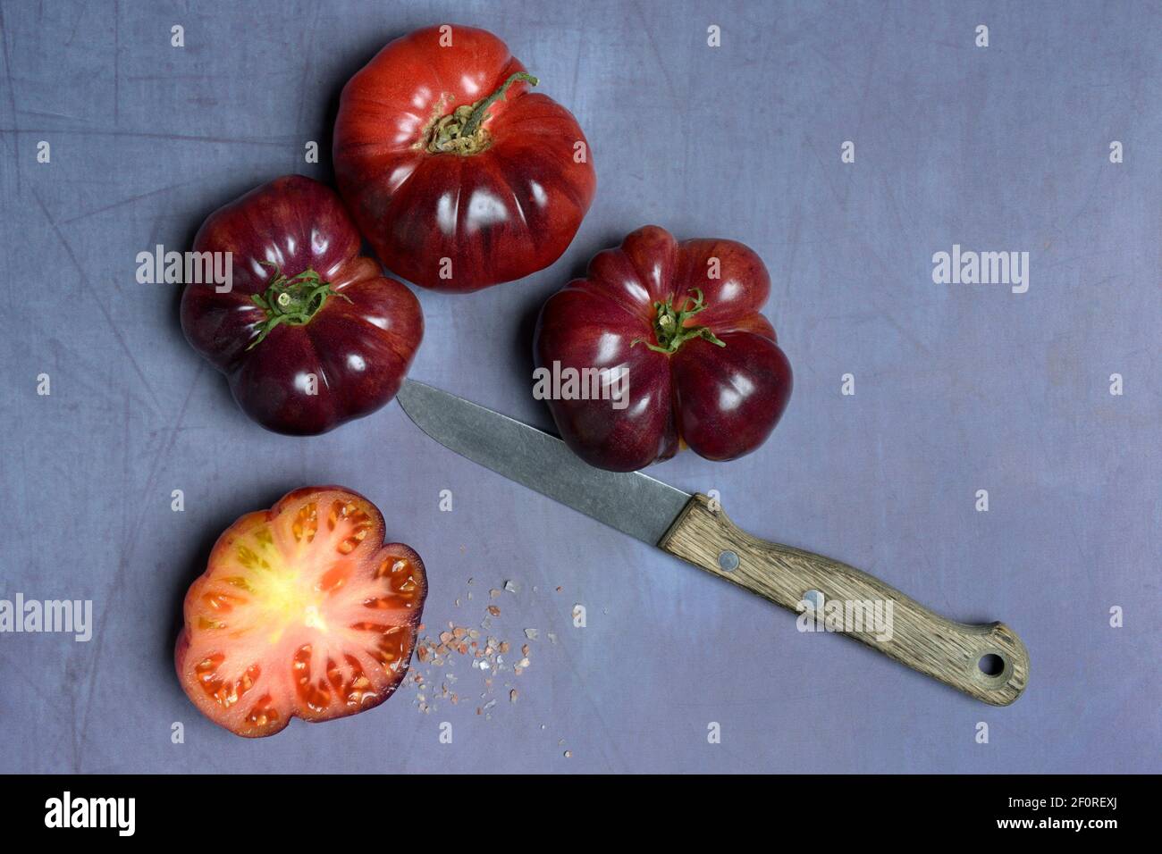 Tomato Mar Azul, blue flesh tomato from Spain, Germany Stock Photo - Alamy