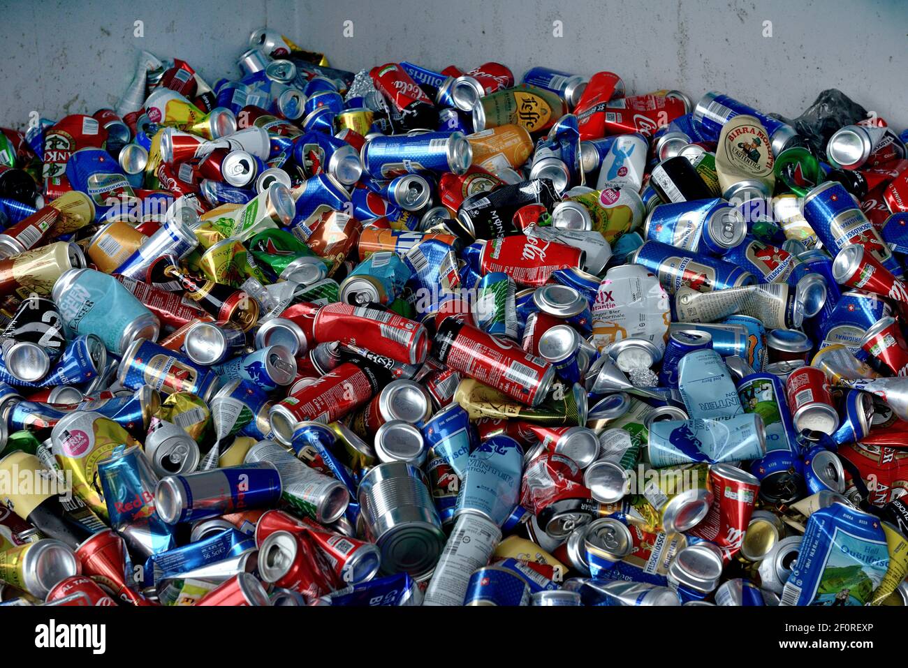Sorting aluminum cans for recycling hi-res stock photography and images ...