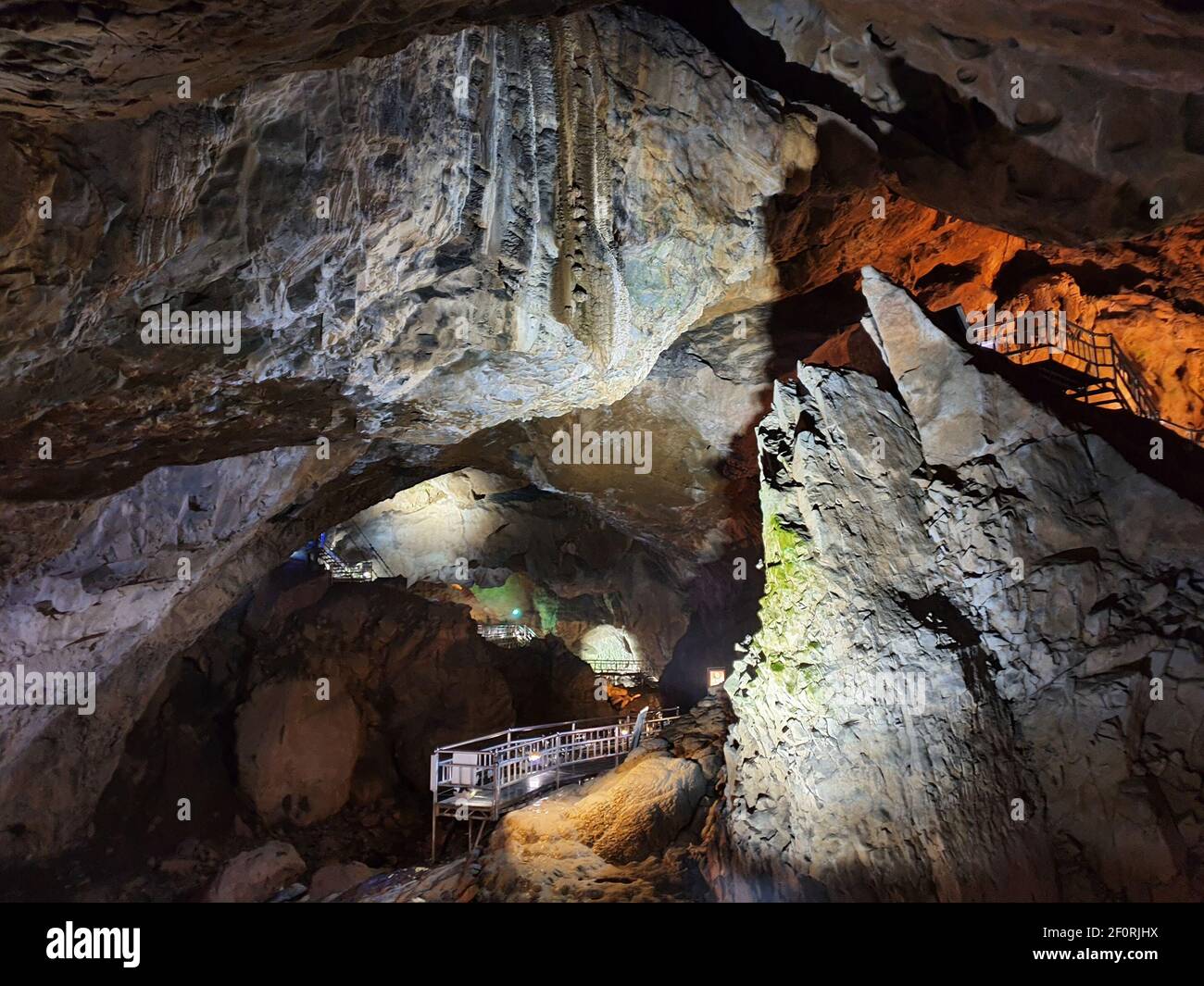 Rock Formations at Hwanseon Cave (Gangwon province, South Korea Stock ...