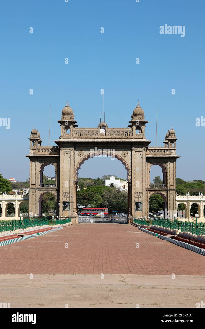 Main entrance gate of Mysore Palace in Karnataka, India Stock Photo - Alamy