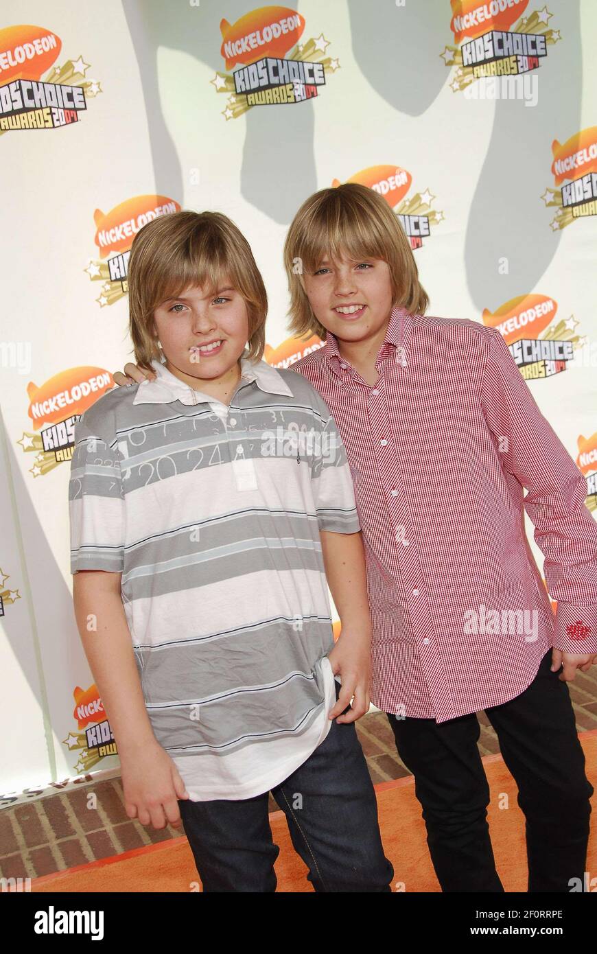 Dylan And Cole Sprouse 2007
