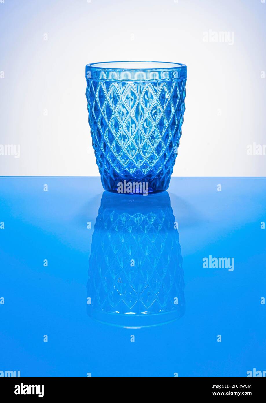 Drinking glass with reflection Stock Photo - Alamy