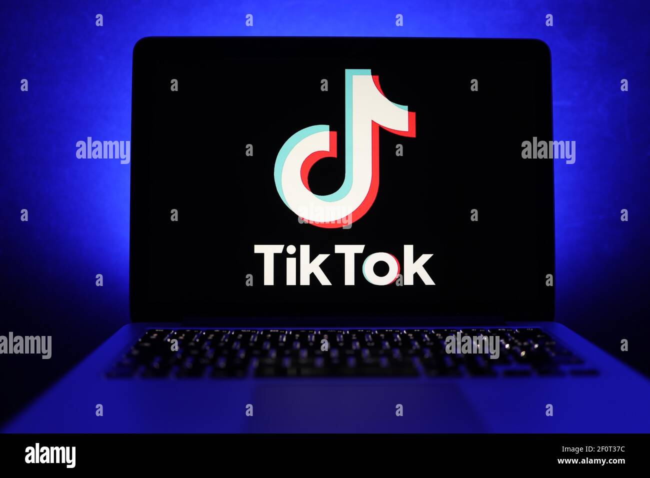 Tiktok logo computer hi-res stock photography and images - Alamy