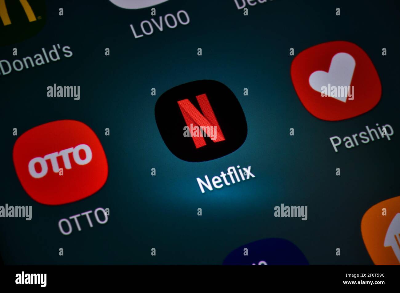 Netflix app icon hi-res stock photography and images - Alamy