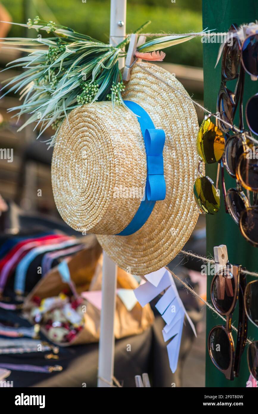 Straw hat ribbon hi-res stock photography and images - Alamy