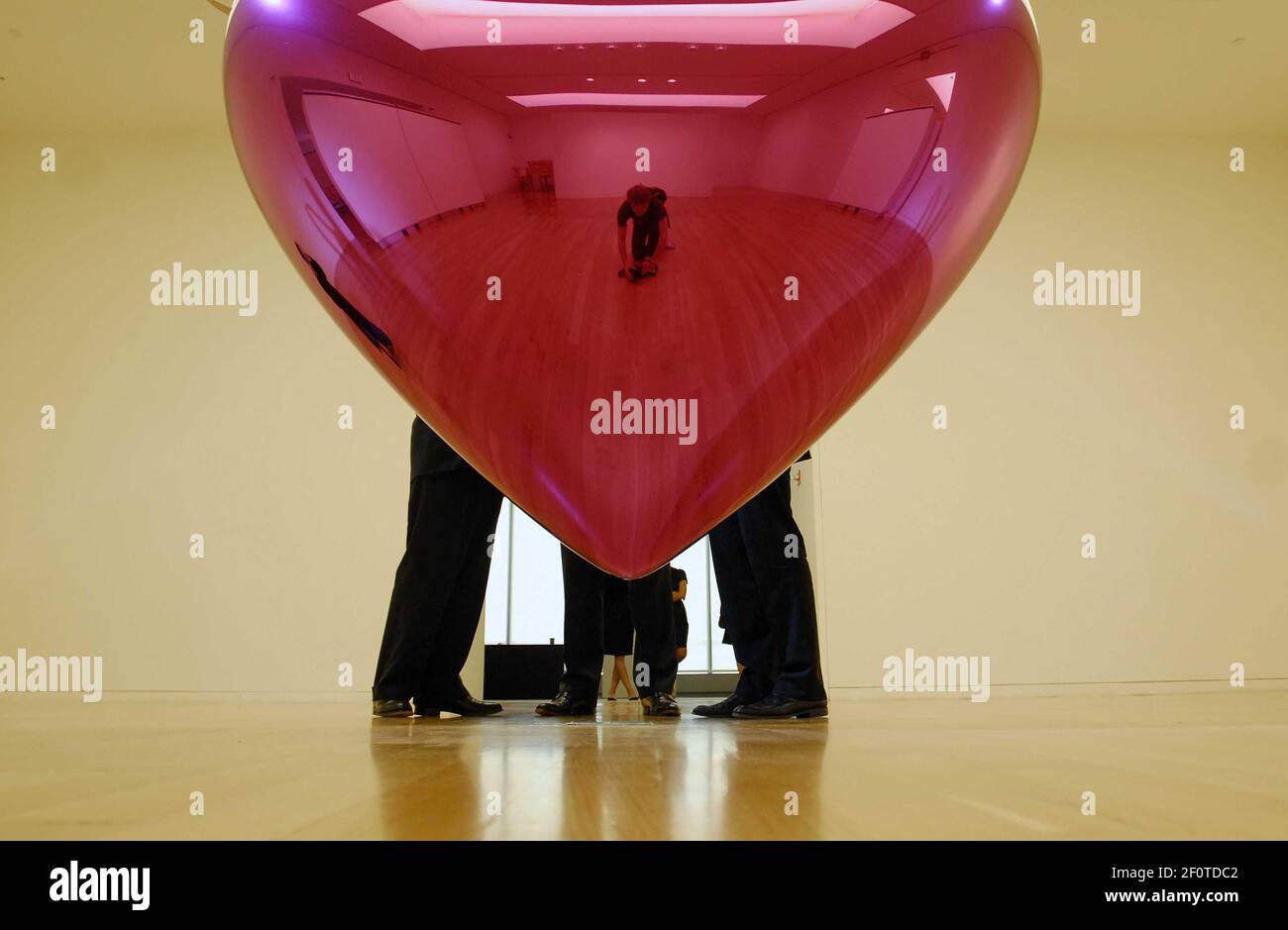 2 October 2007- New York, NY- Artist Jeff Koons' Hanging Heart is on ...