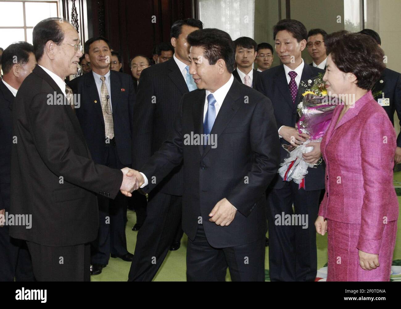 2 October 2007 - Pyongyang, North Korea - South Korean President Roh ...