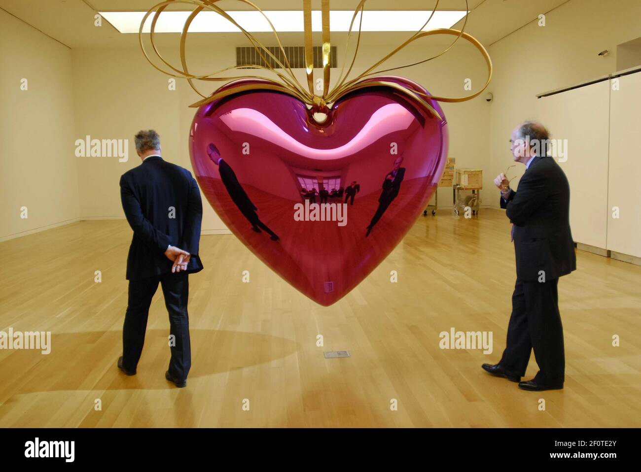 2 October 2007- New York, NY- Artist Jeff Koons' Hanging Heart is on ...