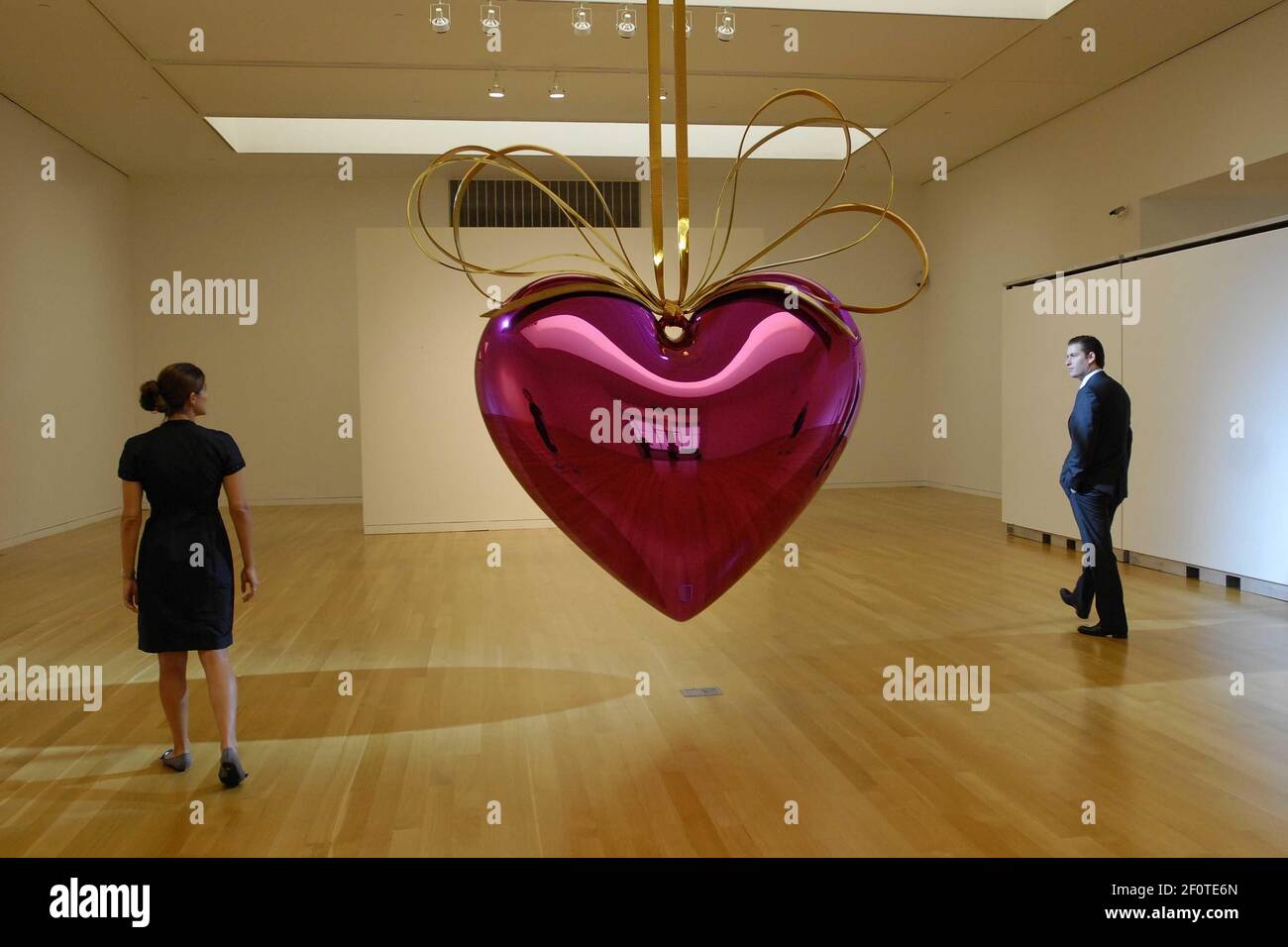 2 October 2007- New York, NY- Artist Jeff Koons' Hanging Heart is on ...