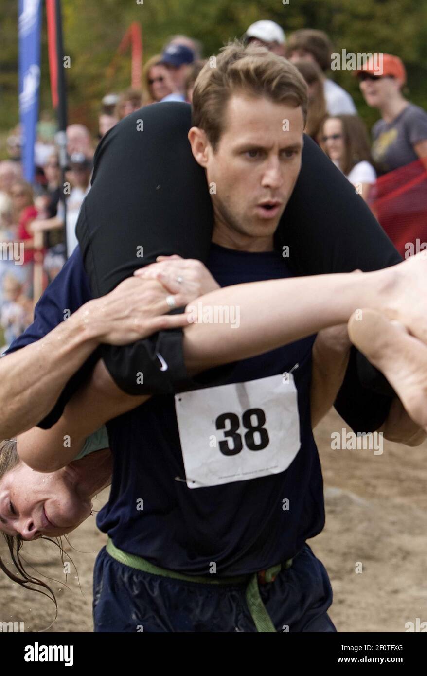 6 October 2007 Ã Bethel, Maine Ã Mike McNeilly and Deb Gordon compete ...