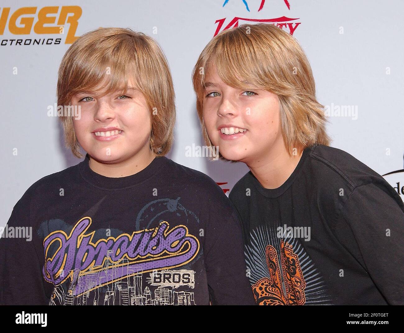Dylan sprouse cole sprouse power hi-res stock photography and images ...