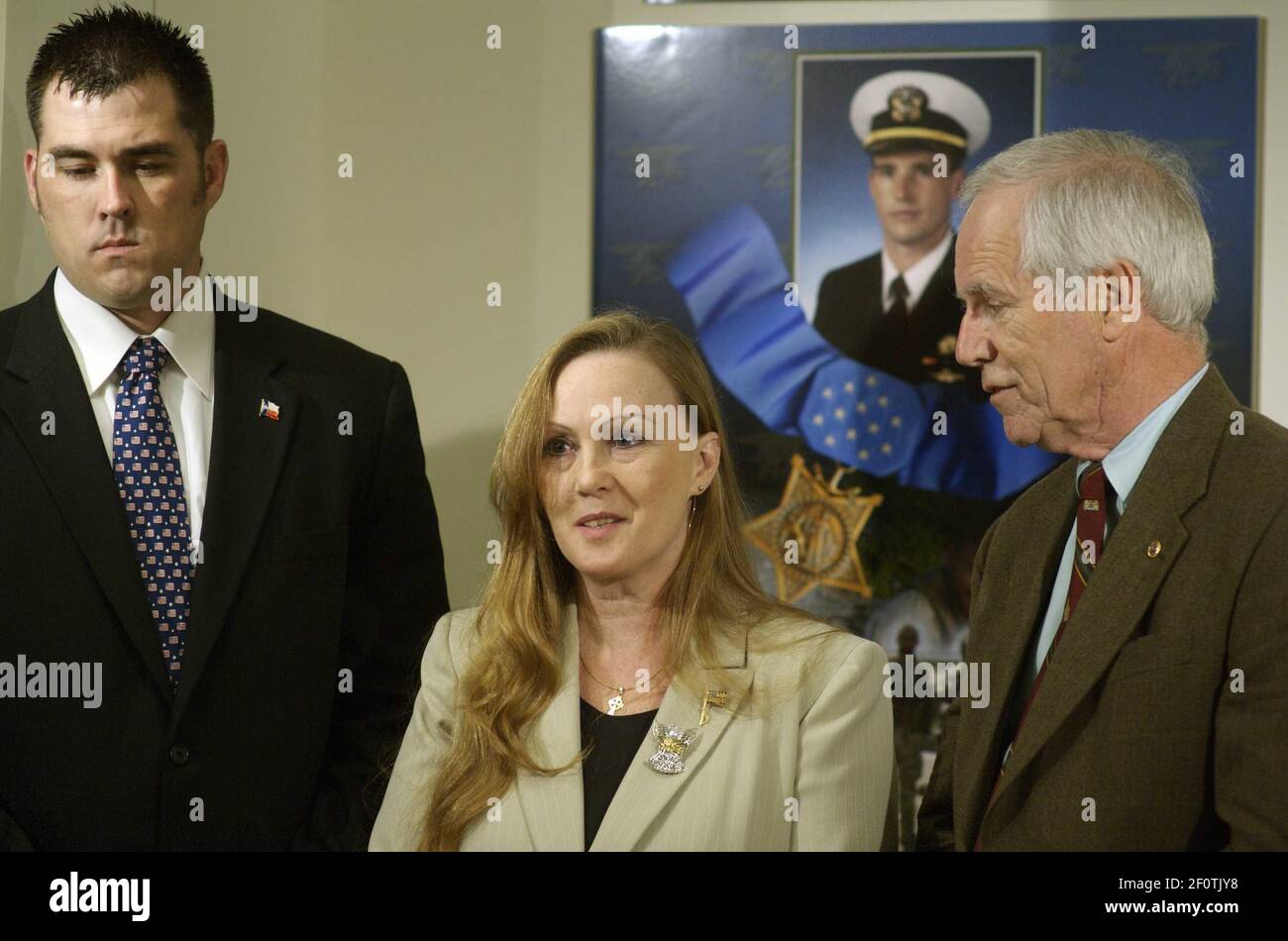 23 October 2007 - Washington, DC - Navy SEAL Marcus Luttrell stands ...
