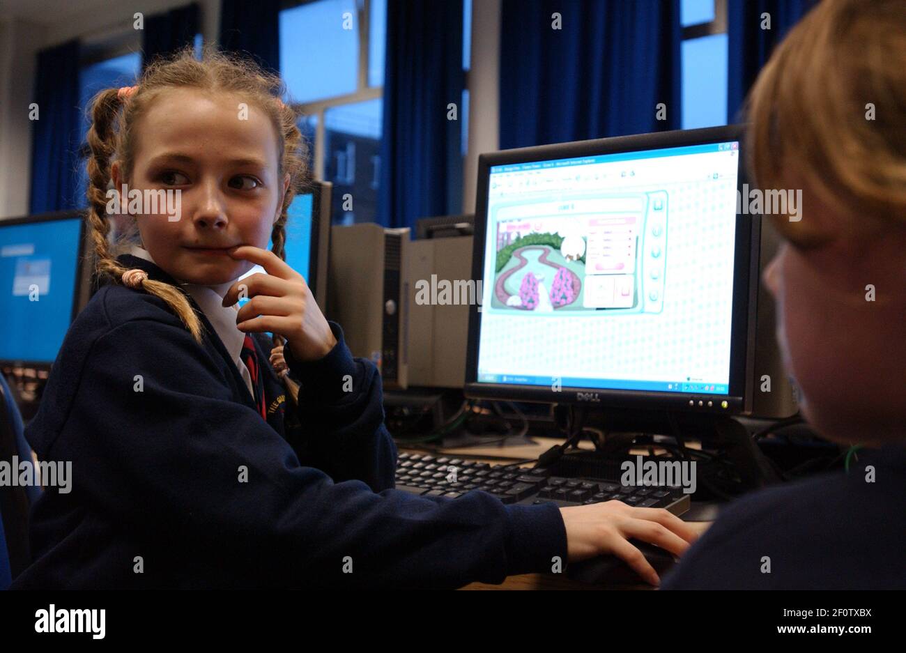 GIRLS FROM THE SACRED HEARTS HIGH SCHOOL ENJOY THEIR COMPUTER CLUB,15 ...