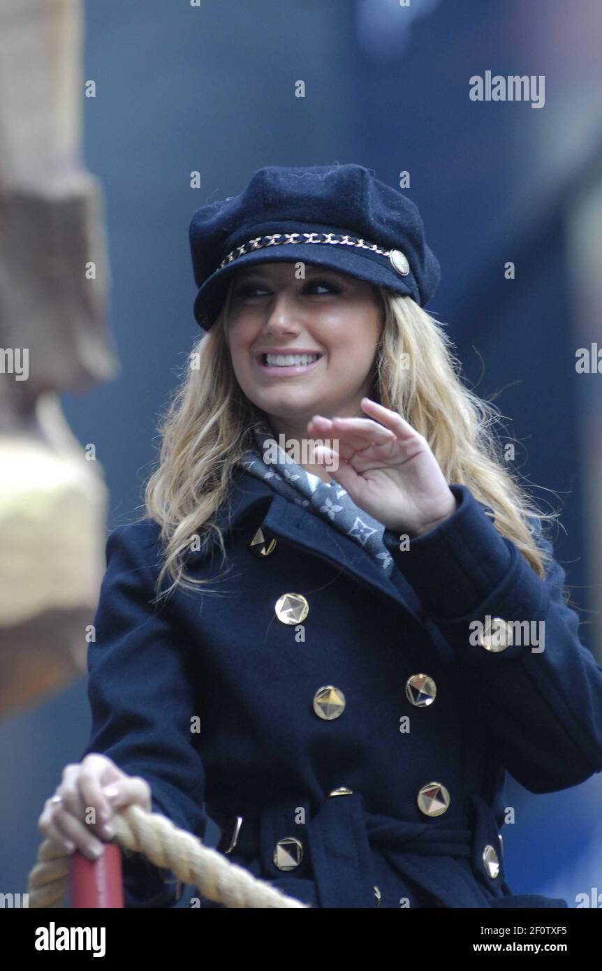 22 November 2007- New York, NY- Ashley Tisdale. Celebrities at the Macy ...